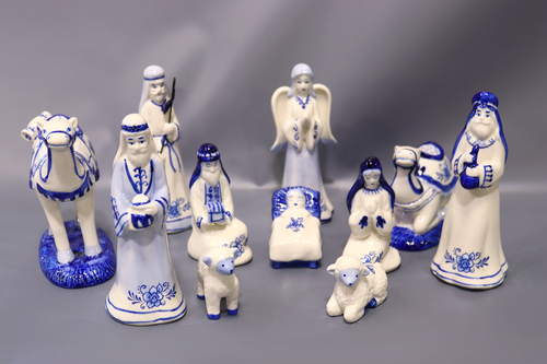 Kurt Adler 1.97 Inch by 6.7-Inch Porcelain Delft Blue 11 Piece Nativity ...