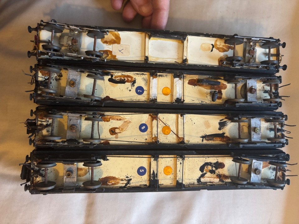 GWR Kit Built 00 Guage - 3 PC Models Maroon Coaches and 1 LMS Coach ...