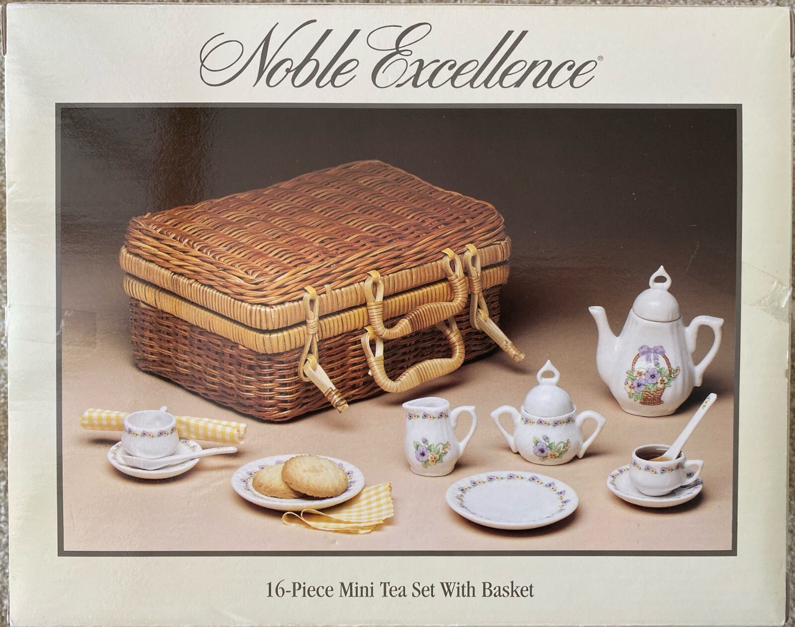 Noble Excellence 16 Pc Porcelain Tea Set Flower Basket w/Picnic Basket ...