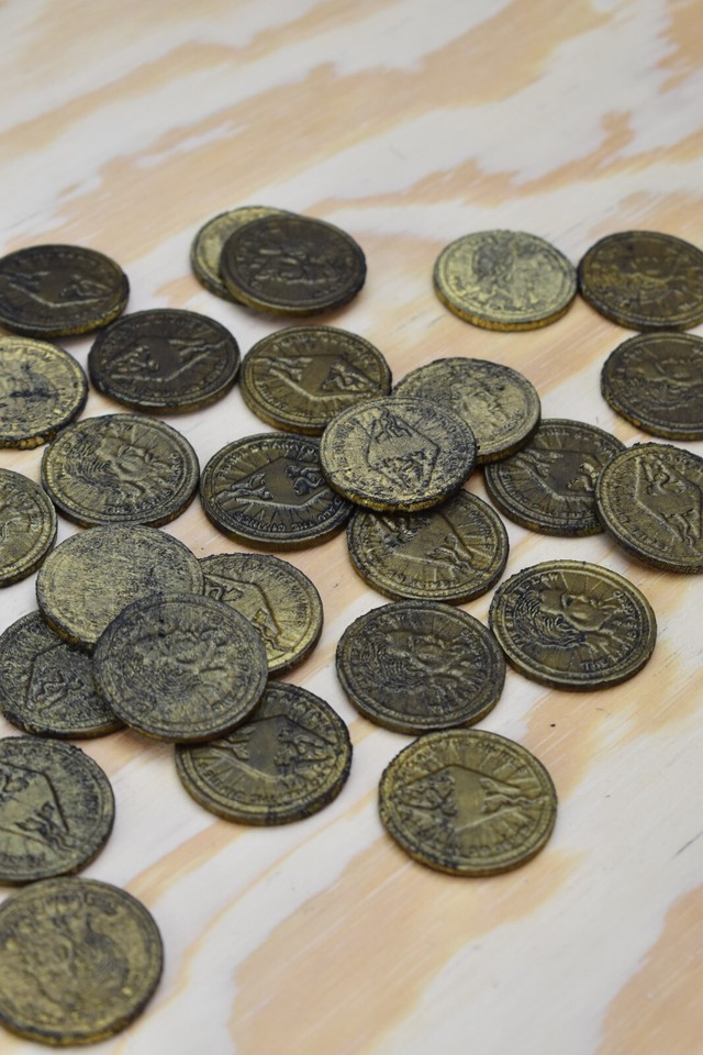 Skyrim Septim Coin Replica - The Elder Scrolls V: Skyrim Merch - Gamer ...