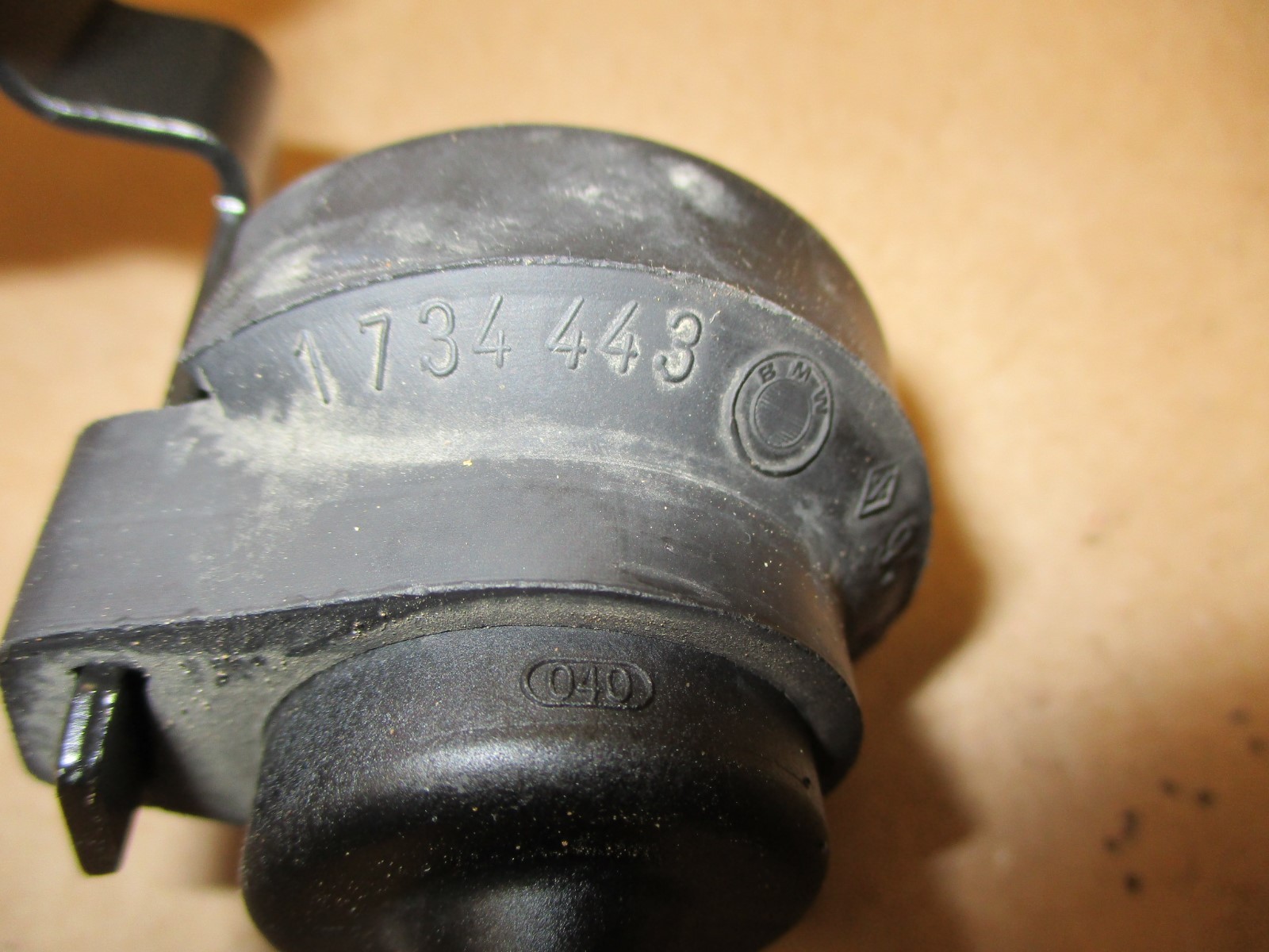 BMW R1150GS R1150RT R1150RS fuel tank breather valve | eBay