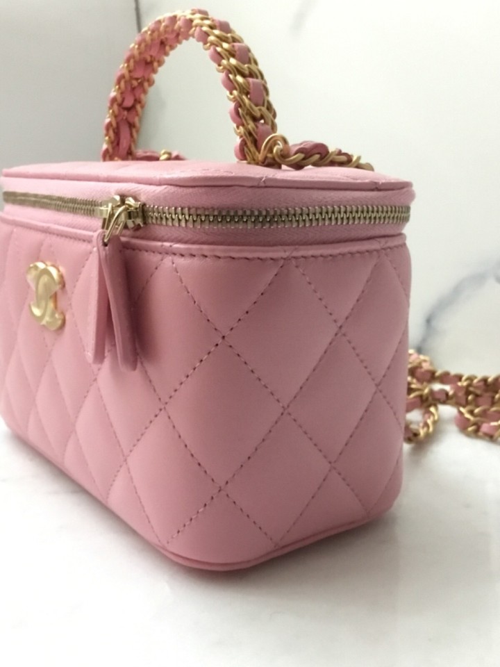 New CHANEL 22K Vanity Case Top Gold CHAIN Handle Barbie Pink Lambskin ...