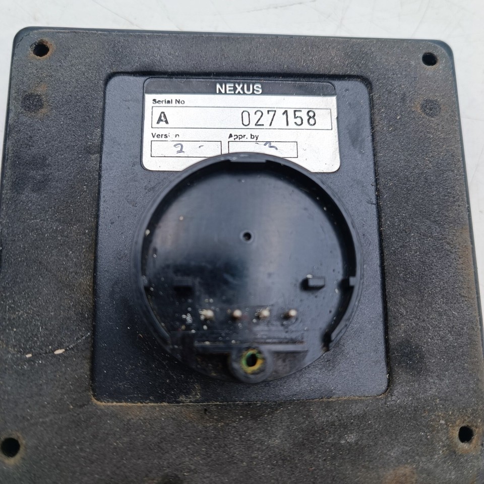 SILVA Nexus Speed Log Instrument Display Unit w/Sun Cover & Connectors ...