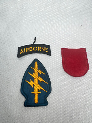Army US Special Forces Ariborne 7th Special Forces Green Beret Patches ...