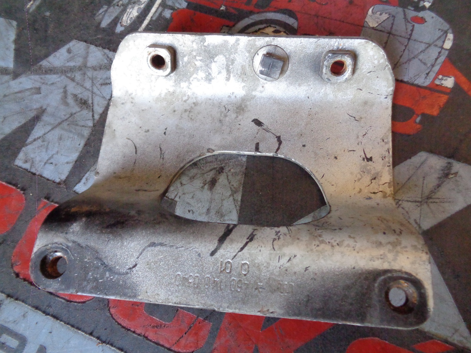 2009 MERCEDES BENZ ENGINE MODEL OM 46O SUPPORT BRACKET PART NUM ...