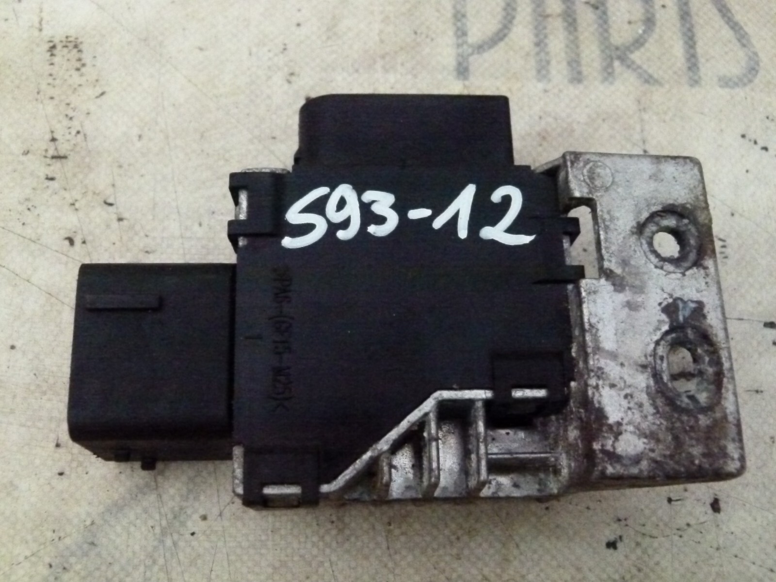 RENAULT CAPTUR MK2 2019-ON GLOW PLUG RELAY UNIT GENUINE 271203982R #S93 ...