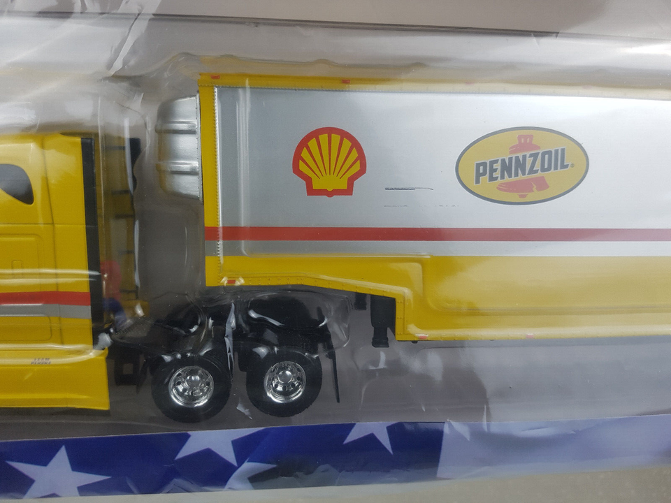 Freightliner Cascadia truck 1/43 SEALED diecast 2020 Pennzoil Team ...