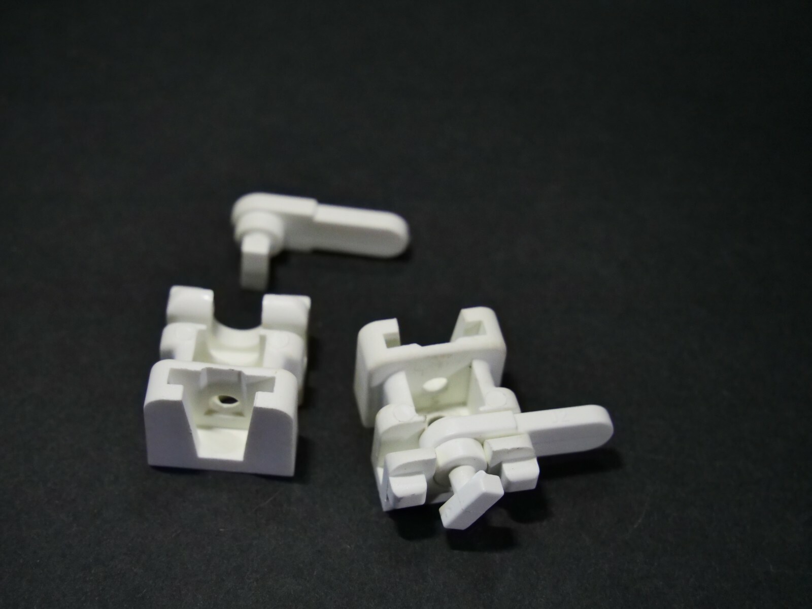 Pair of Swish Lever lock brackets WD310W0005K | eBay UK