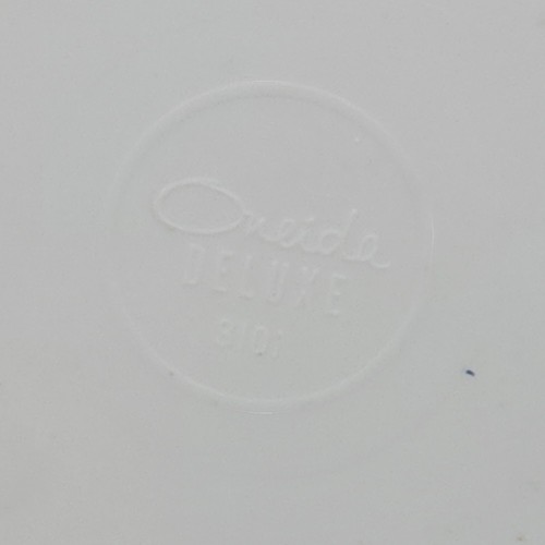 Oneida Vintage Peter Rabbit Children's Nursery Rhyme Dinnerware Set Set ...