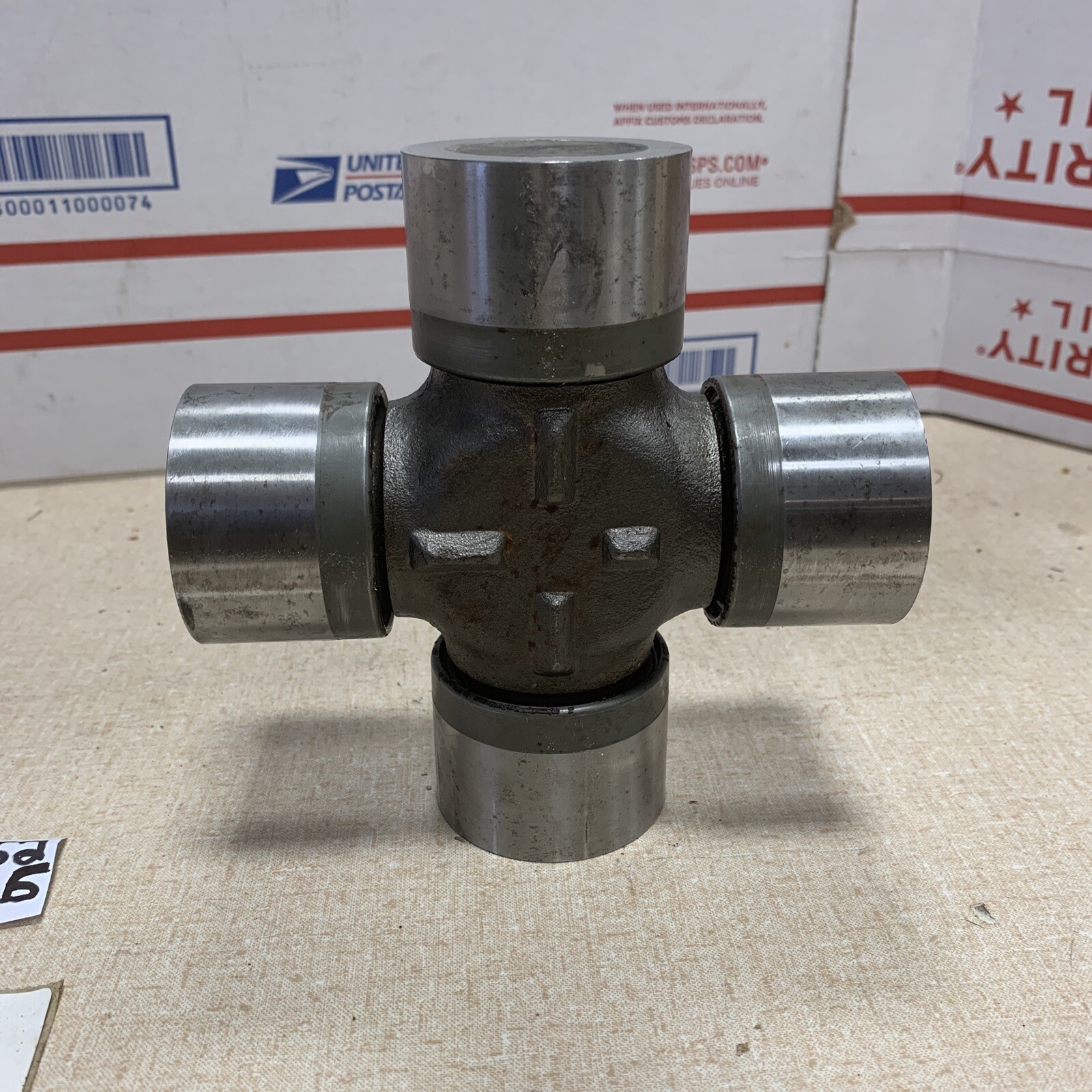 GWB 587.42 Series Universal Joint W25 225N Missing 1 Snap Ring New Out ...