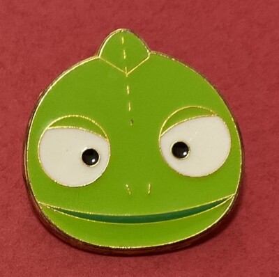 DISNEY DS - Tsum Tsum Pin Set - Pascal Only (TANGLED) LE 1000 Pin ...