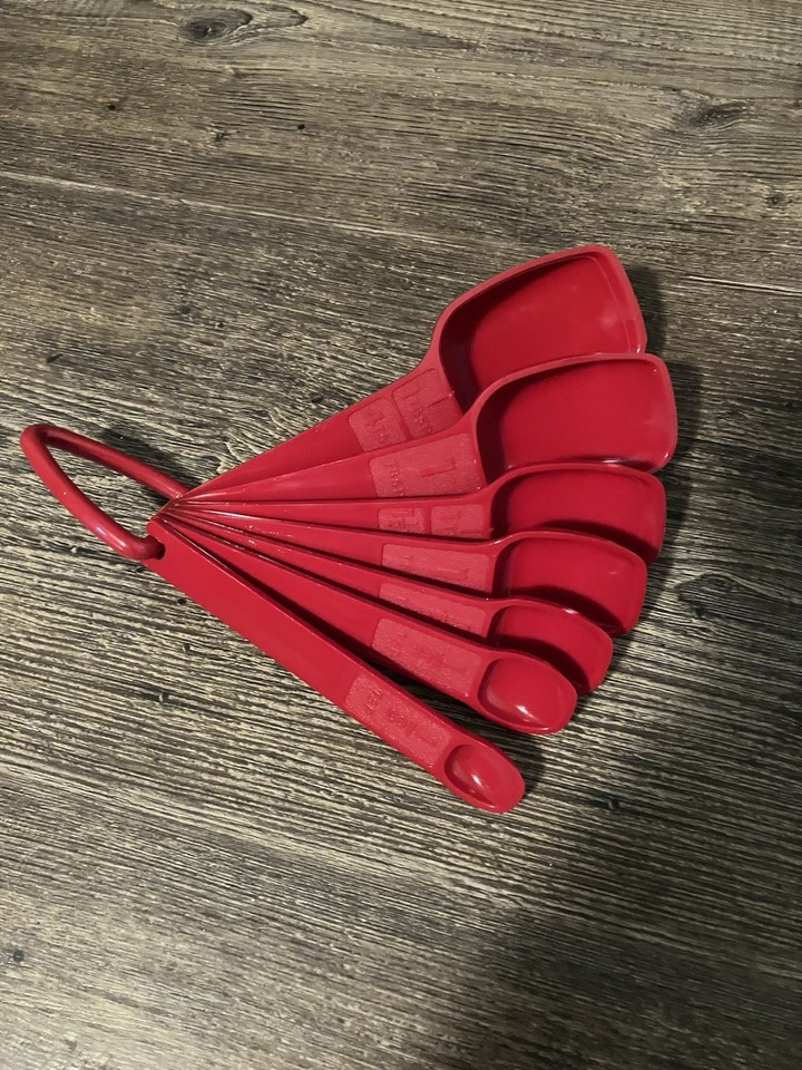 Tupperware Measuring Spoon Set In Red | eBay