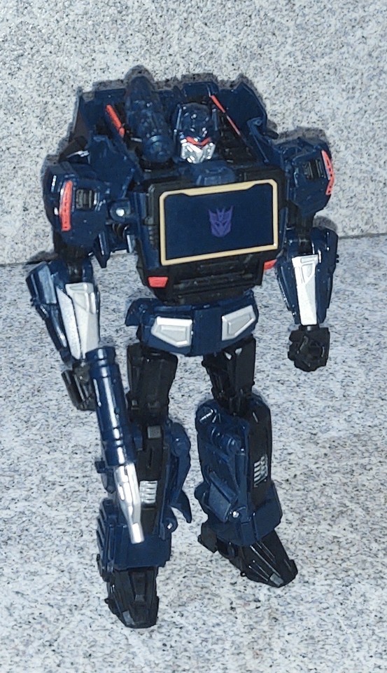 Transformers Reactivate SOUNDWAVE Complete Voyager Figure | eBay