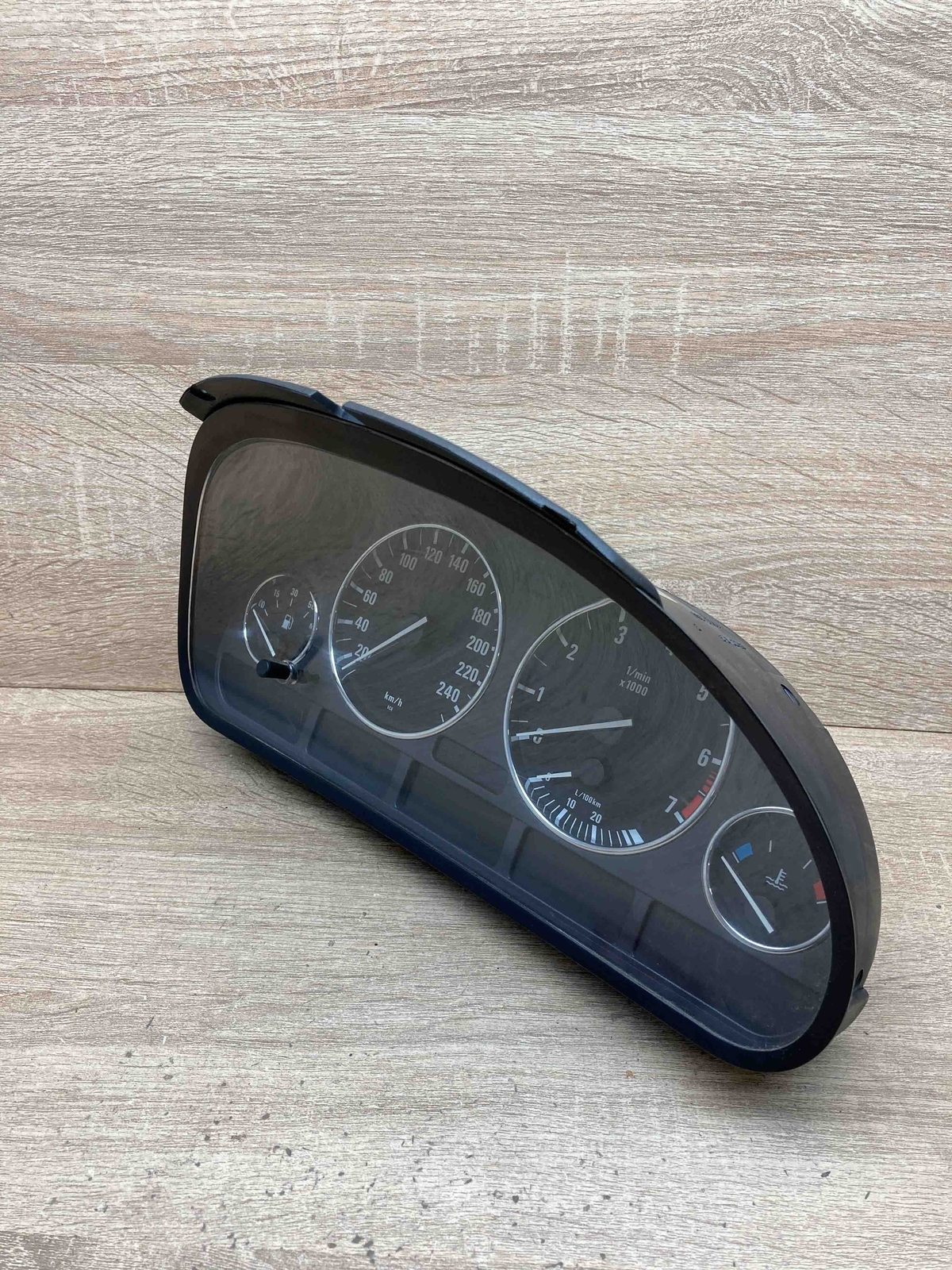 8375669 110 008 735 031 BMW 5 Series E39 Instrument Cluster Tacho ...