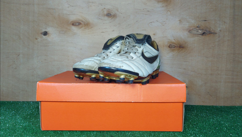 Nike Tempo Legend FG R10 boots Rare mens Football/Soccers | eBay