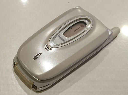 NEC Docomo N211I White Mobile Cell phone Japanese Flip phone Garakei ...