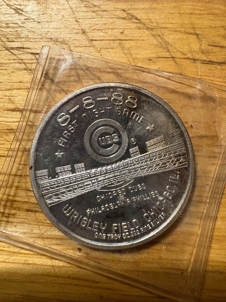 1oz silver round 1988 Chicago Cubs Wrigley Field First Night Game 8-8 ...