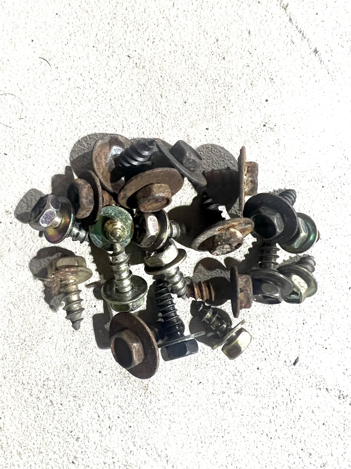 Assortment of 20 Toyota Lexus OEM 10mm Self Tapping Bumper Screws 20pk ...