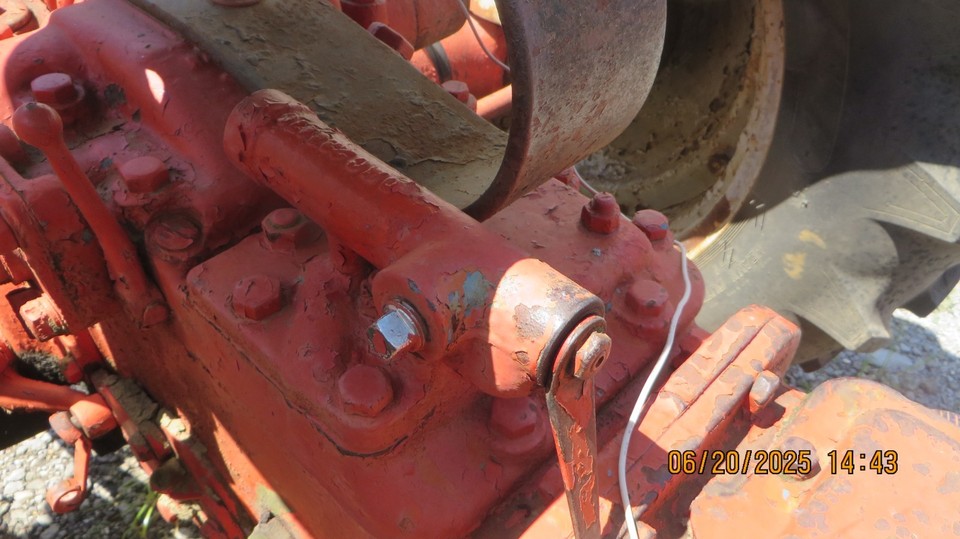 FORD JUBILEE,NAA, TRACTOR REMOTE SELECTOR VALVE | eBay