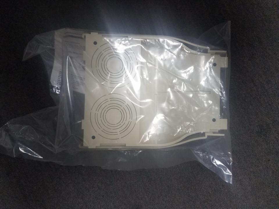 HellermannTyton MCRI-ENT InfoStream Multi-Channel Raceway Entrance End ...