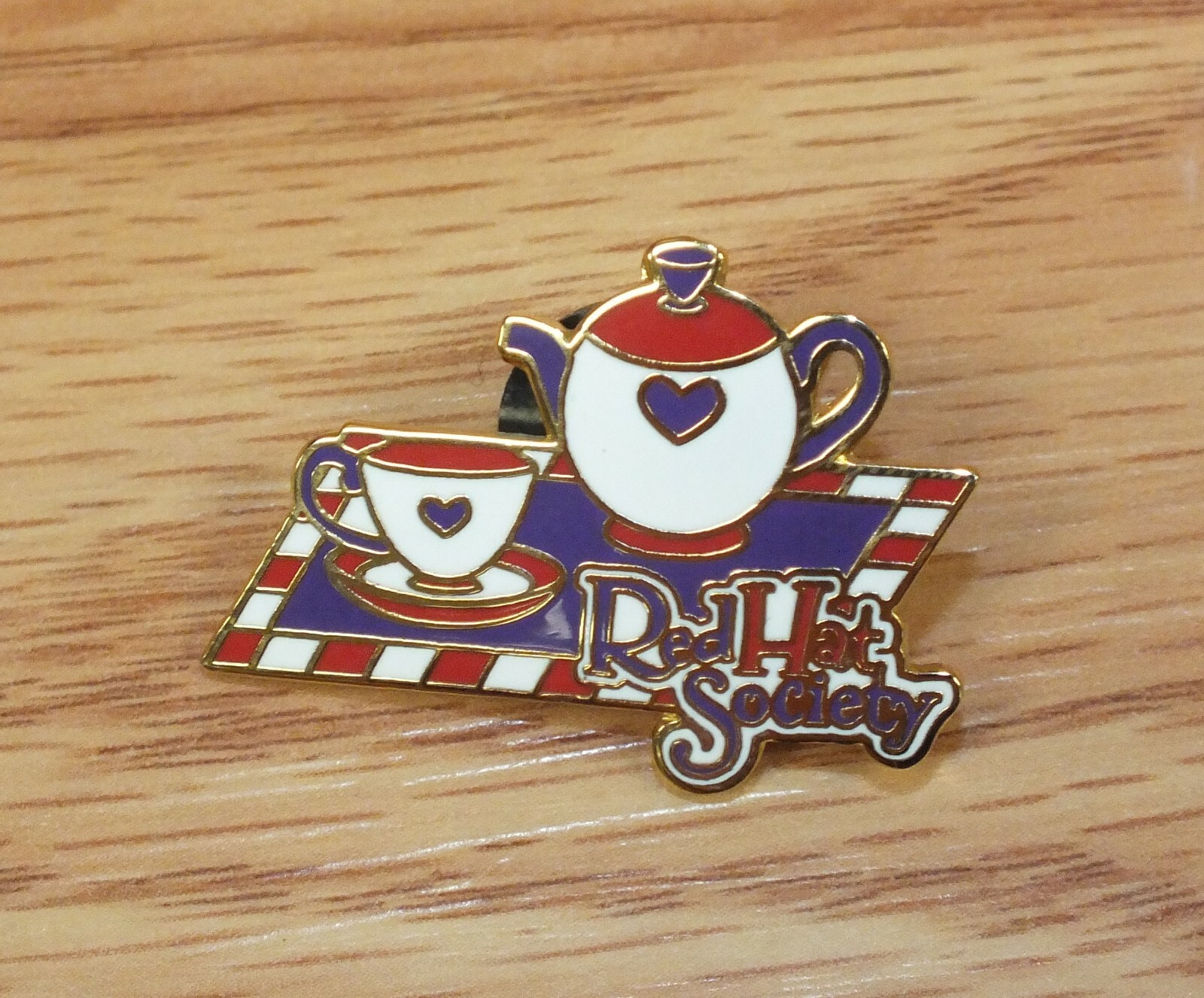 Red Hat Society Tea Set Purple Heart Collectible Pin / Lapel **READ ...