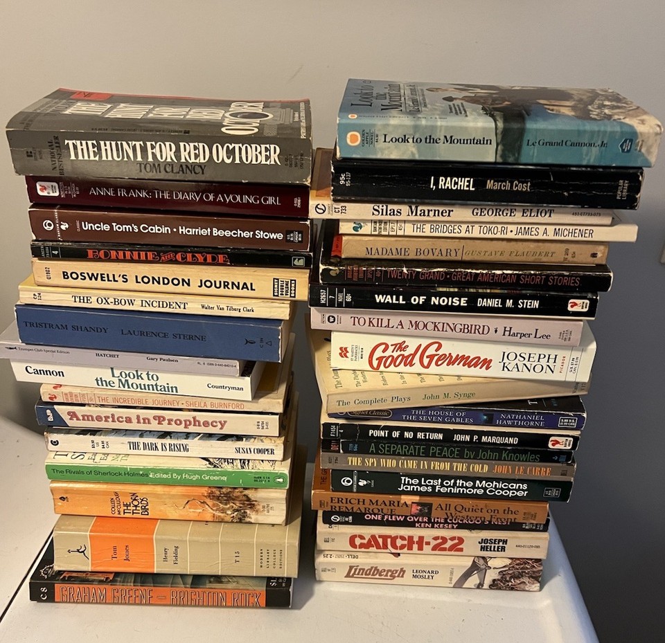 Vintage Paperback Lot of 35 Variety of Famous Authors Classics Fiction ...