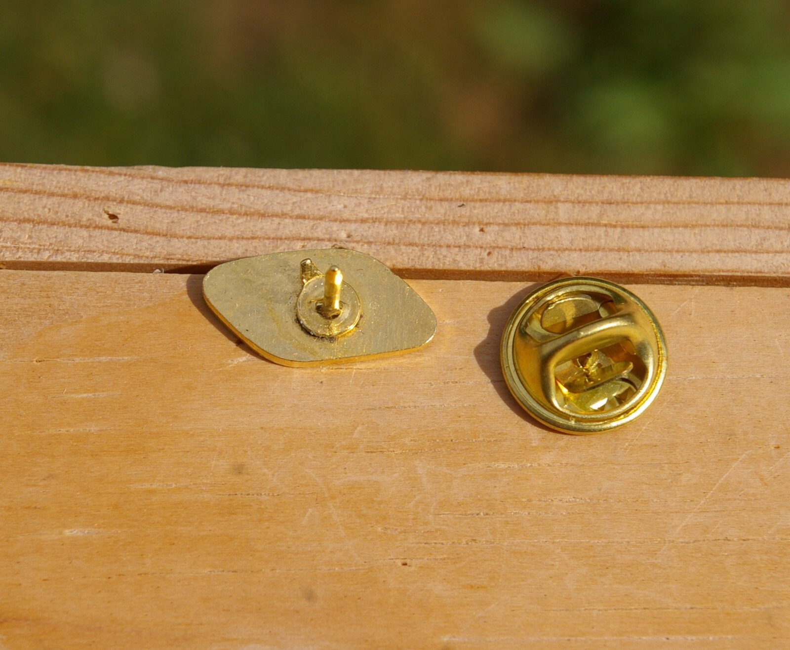 Boeing 747 767 5/8" Gold Tone Metal & Enamel Lapel Pin Pinback | eBay