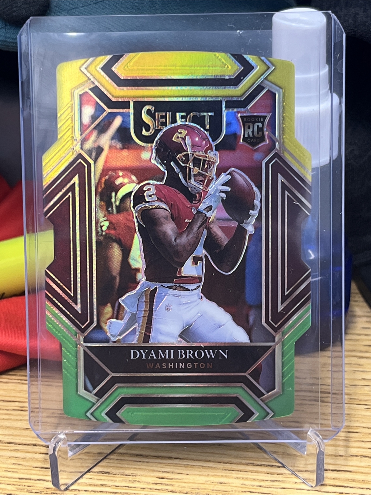 2021 Select Football Dyami Brown YELLOW/BLACK Club Level Prizm Die-Cut ...