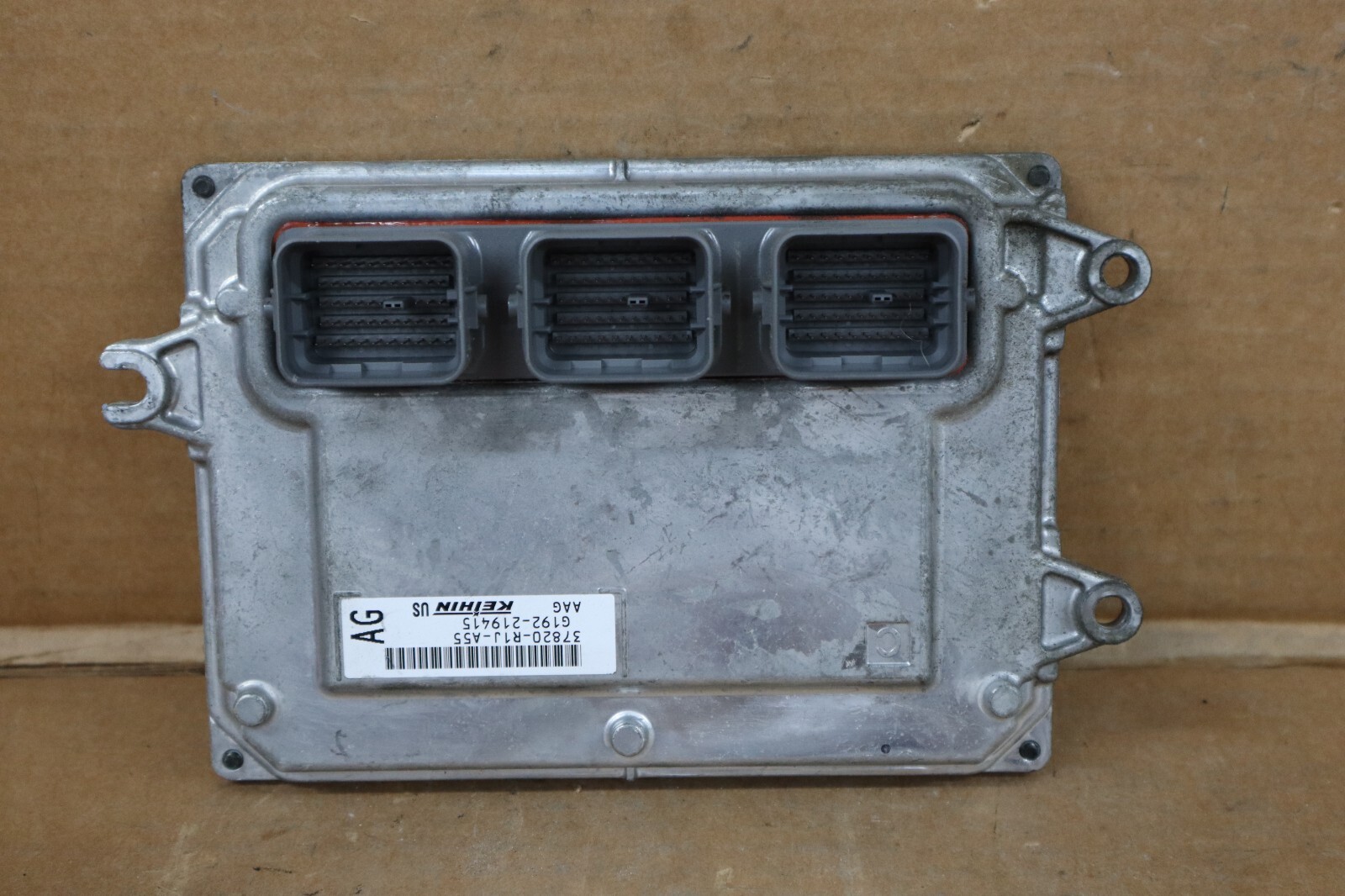 14 2015 Honda Civic 1.8 Engine Computer Control Module ECM ECU 37820 ...