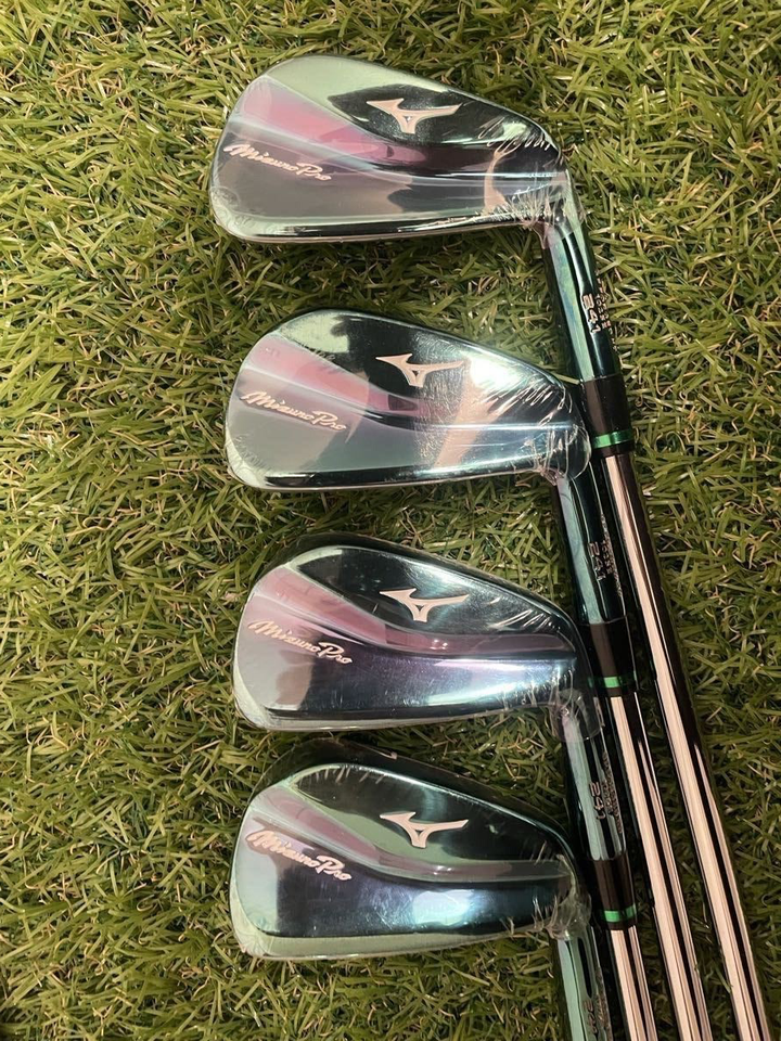 NEW Mizuno Pro 241 Azalea Limited Masters Green Edition 4~P S200 🇯🇵 ...