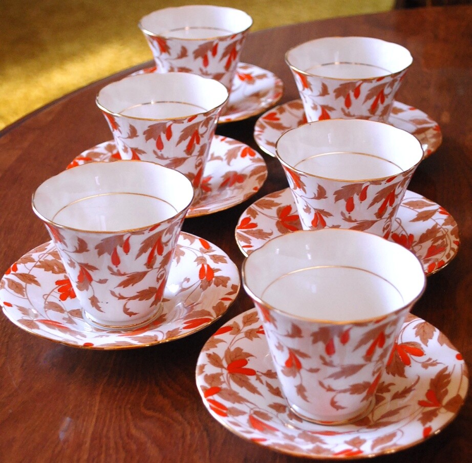 Vintage Set 6 ROYAL GRAFTON 'ASHLEY RED' Tea Cups & Saucers ENGLAND Bone China | eBay
