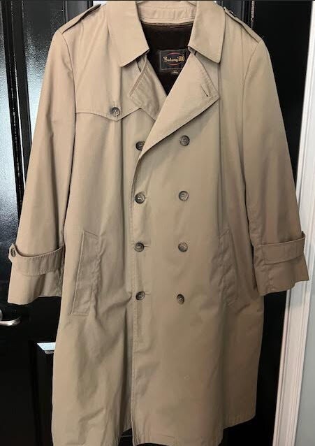 Vintage Men's Botany 500 Trenchcoat - Gem