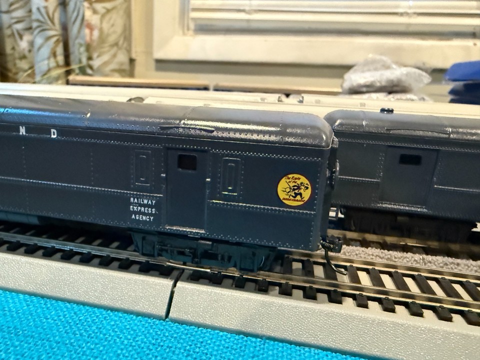 HO SCALE RIVAROSSI LONG ISLAND RAILROAD RPO MAIL BAGGAGE CAR #7443 | eBay