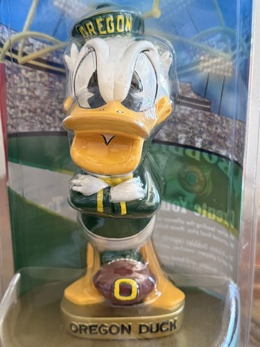 DONALD DUCK University of Oregon Ducks DISNEY Football Mascot ...