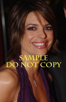 #D1657 beautiful LISA RINNA SEXXY SMILE Real Candid Photo | eBay
