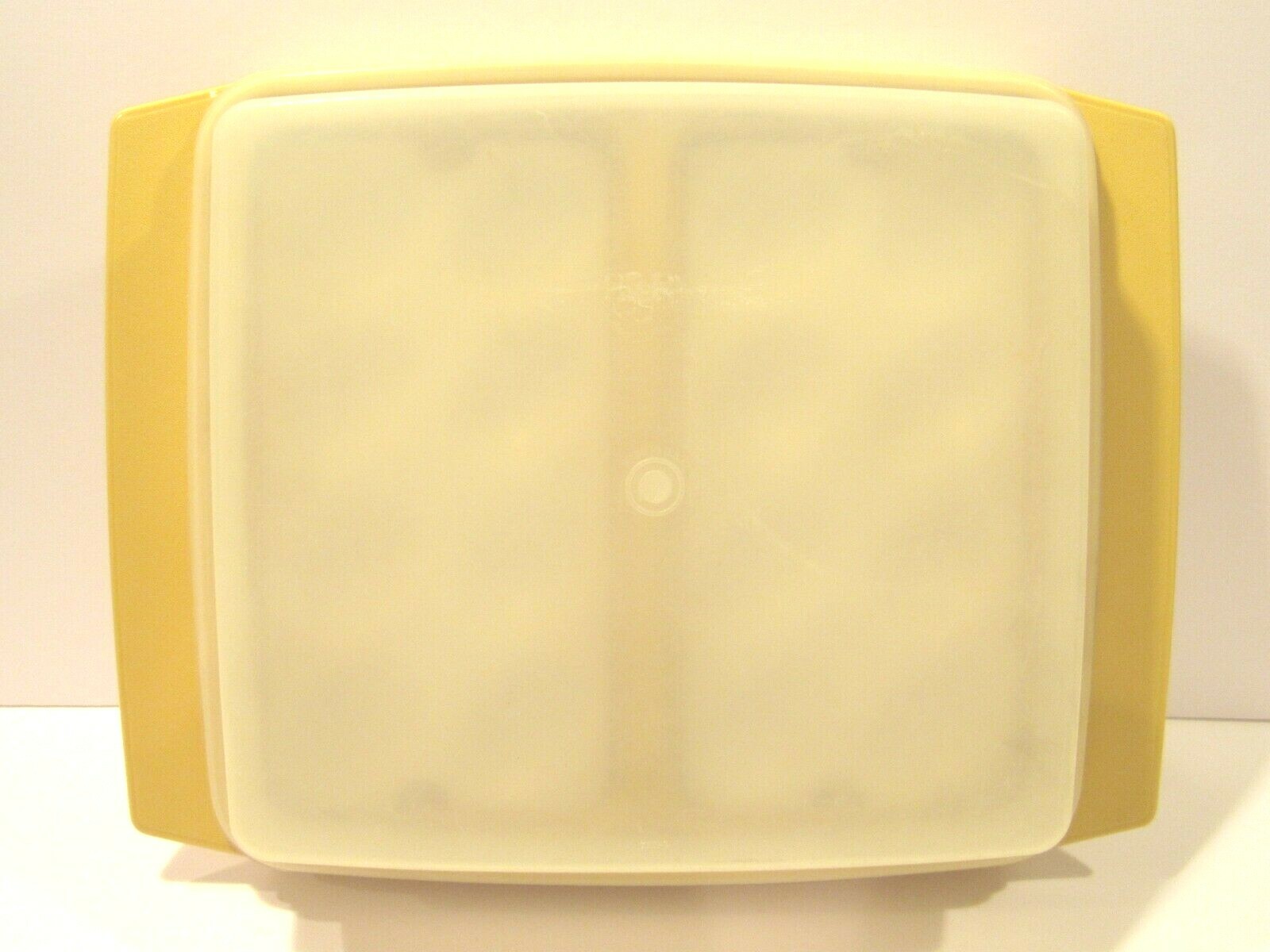 Tupperware Yellow Deviled Eggs Carrier White Egg Insert Tray Set 722 ...