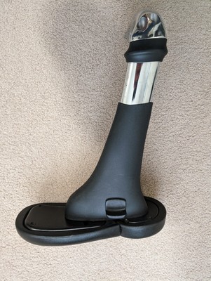 Chairs - Raynor Ergohuman