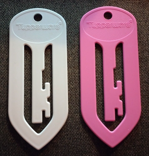 NEW Tupperware Cookbook Key Clip Bookmarks Recipe Holders White Pink ...