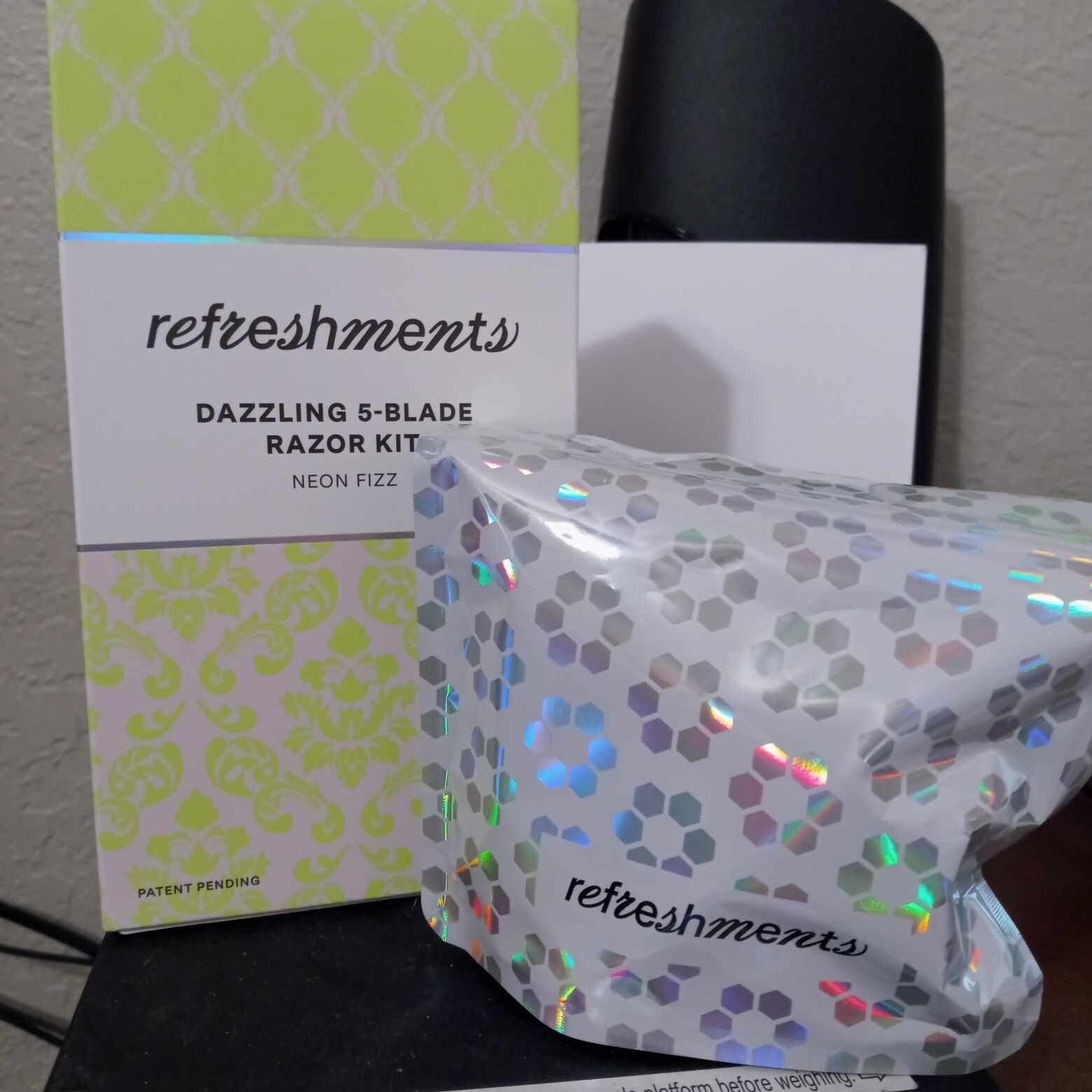 Refreshments Shaving Set 5-Blade Razor Kit Neon Fizz & xtra Razor ...