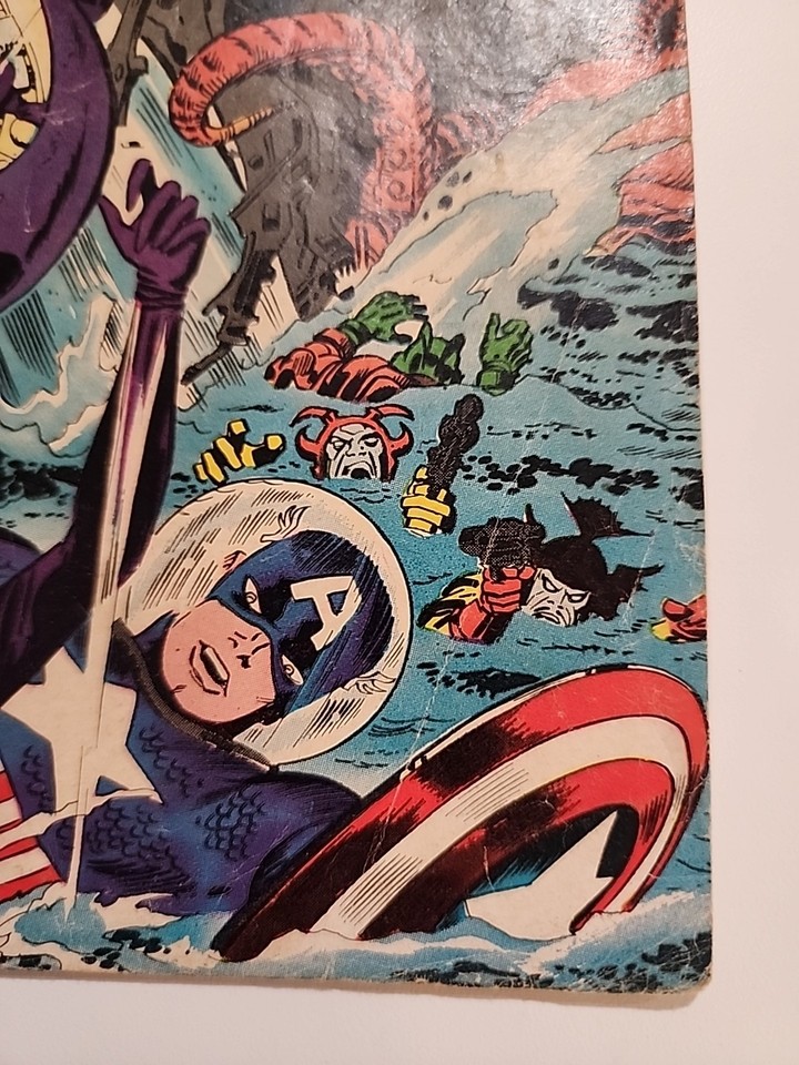 The Avengers No. 27 Captain America Witch Hawkeye Quicksilver Silver ...