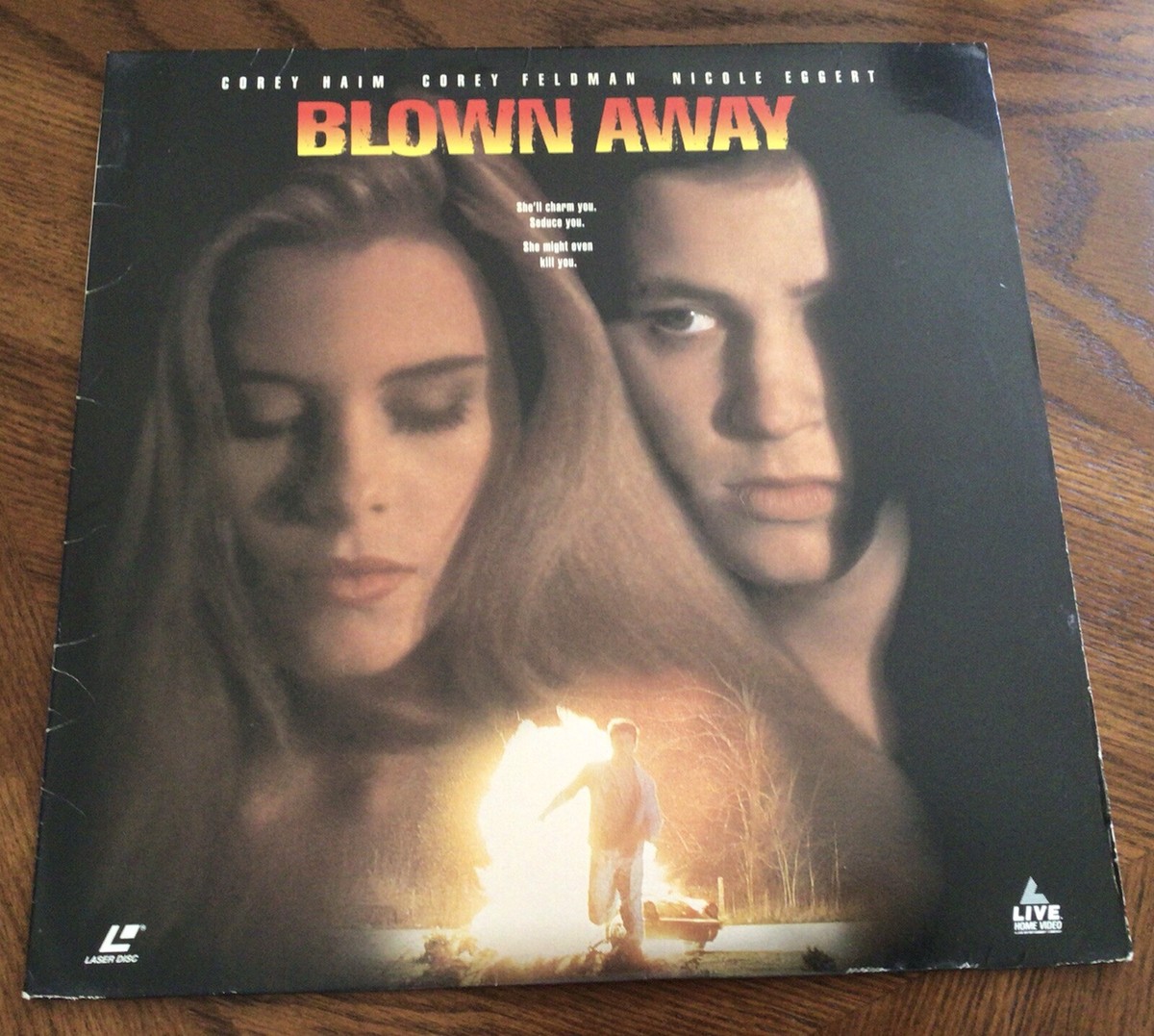 Corey Haim Y Nicole Eggert Blown Away (Laserdisc, 1992) Nicole Eggert
