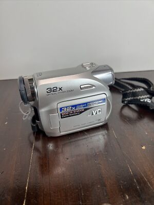 JVC GR-D350U Digital Video Camera Mini DV Camcorder ** Untested No ...