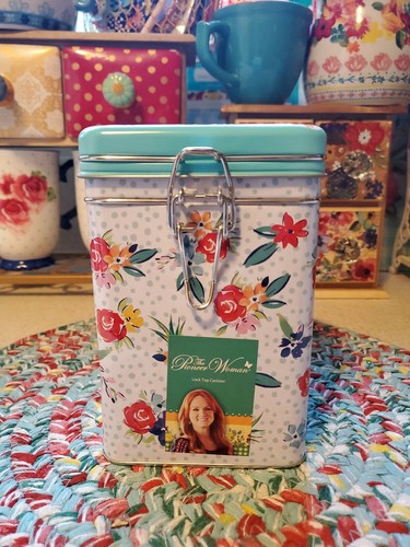 The Pioneer Woman BIRTHDAY FLORAL DESIGN SQUARE LOCKTOP Tin Farmhouse ...