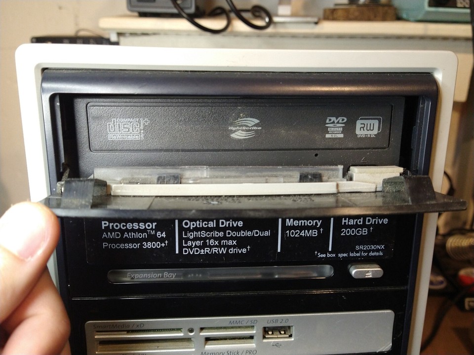 Retro Gaming Computer Compaq Presario SR2030NX (Original Compaq OS ...