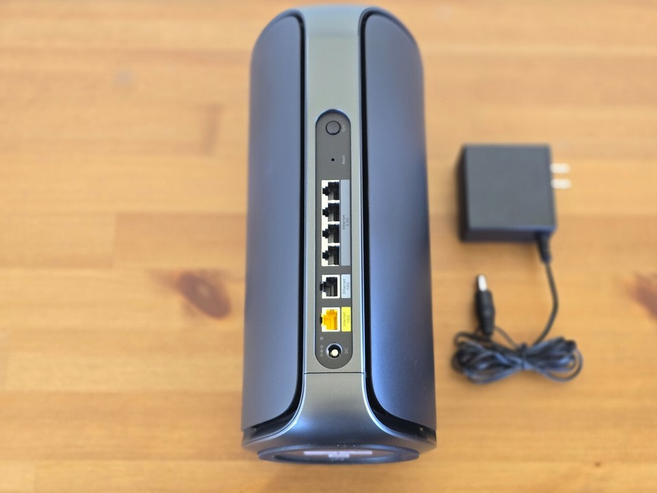 Netgear Orbi RBE971 Router WiFi 7 QuadBand Mesh Network 10G Internet ...