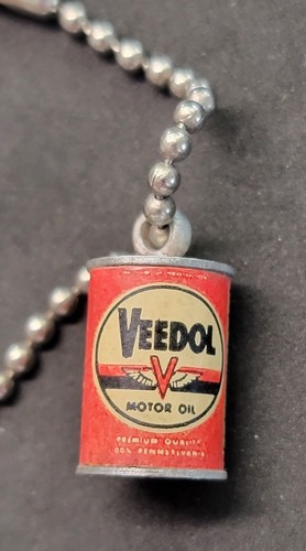VINTAGE VEEDOL MOTOR OIL CAN KEYCHAIN FOB KEYRING (SUPER RARE FIND ...