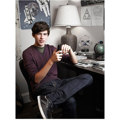 The Good Wife Graham Phillips as Zach Florrick Sitting at Desk 8 x 10 ...