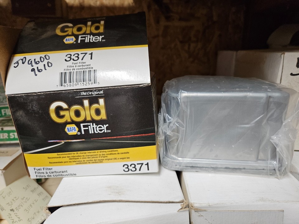 NAPA GOLD FUEL FILTERS ~ YOUR CHOICE! NOS ~ Made in USA 3032 thru 3804 ...
