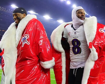 8x10 Photo DERRICK HENRY & LAMAR JACKSON Baltimore Ravens Christmas ...