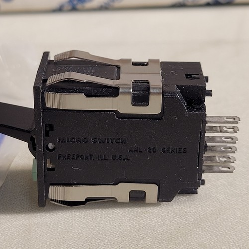Micro Switch AML 20 L173 Green Light Indicator Switch 2 Positions ...